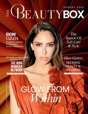 THE BEAUTY BOX MAGAZINE - HANNA OLIVAS ADRIANA LUNA CARLOS - 9781968061869